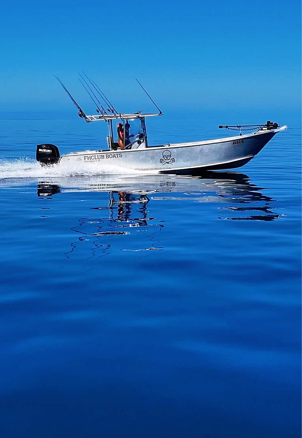 Fish Huntress Amy (@fishhuntressamy) - Urlebird