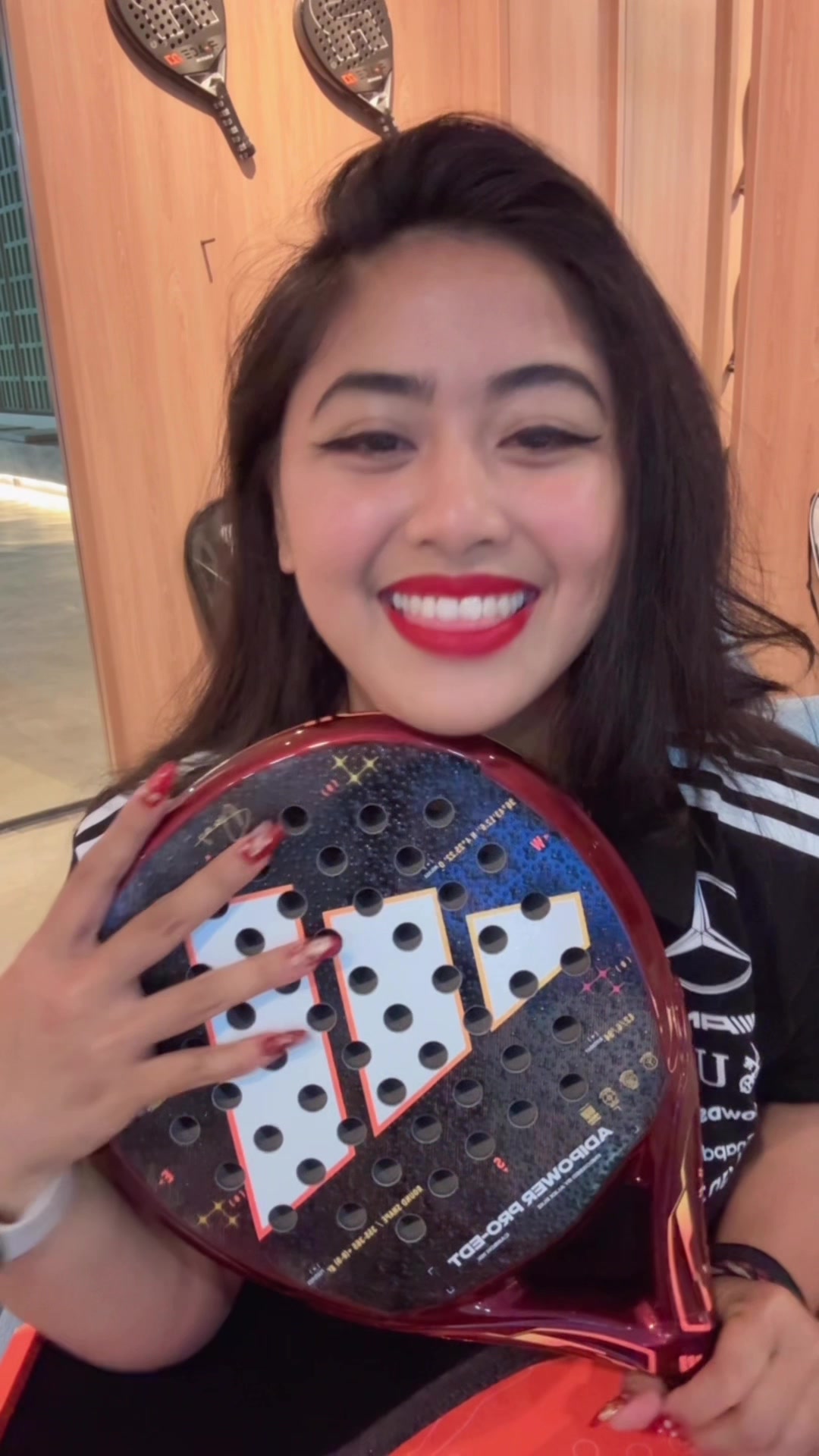 Novitasari (@mamimacann) - Urlebird