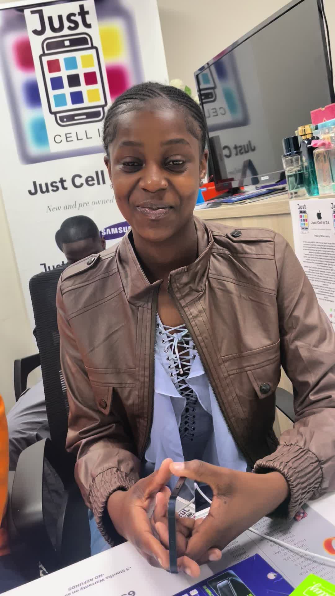 Just Cell It | iPhone Reseller (@justcellitza) - Urlebird