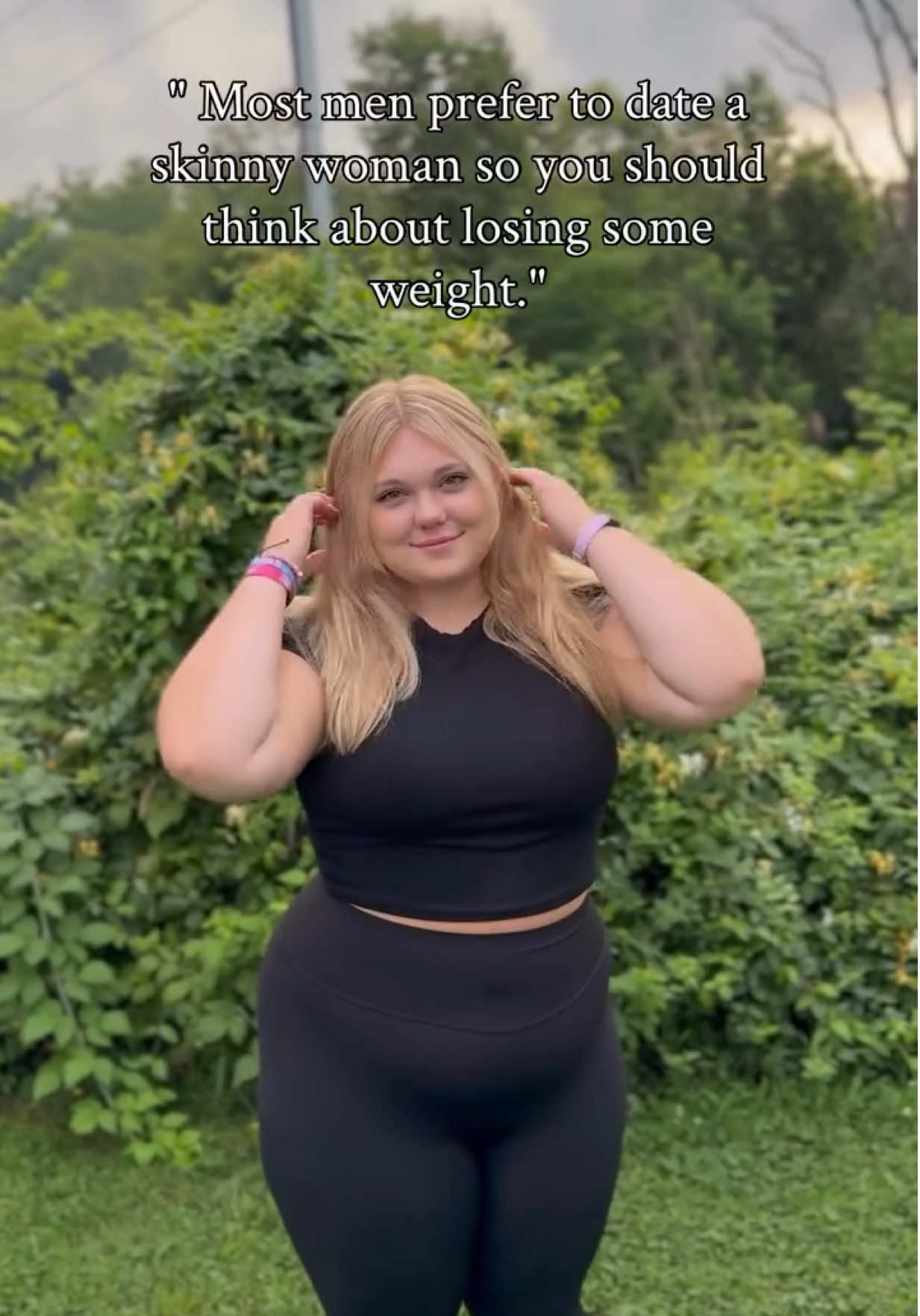 sarah (@lxves._) - Urlebird