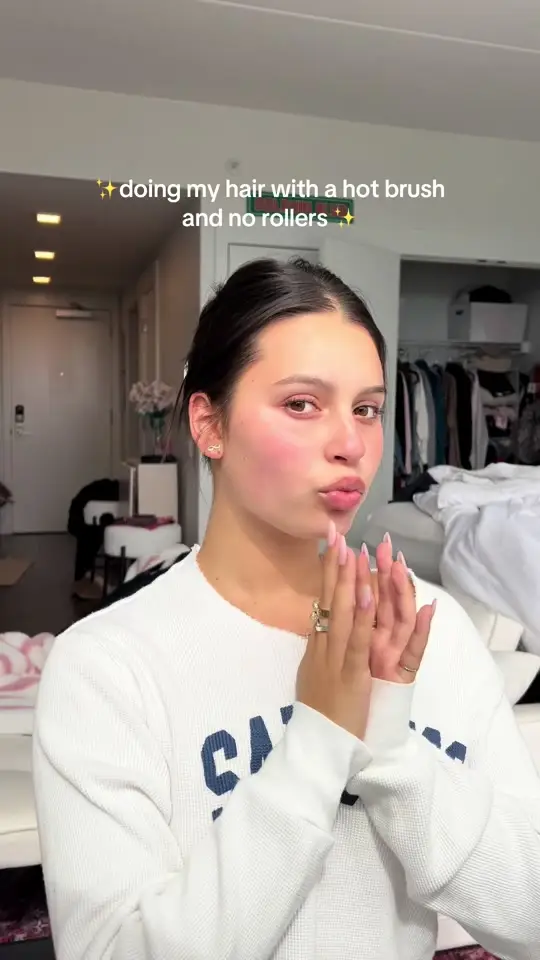 realising how badly i need my rollers | .sophiaquintero (@.sophiaquintero)
