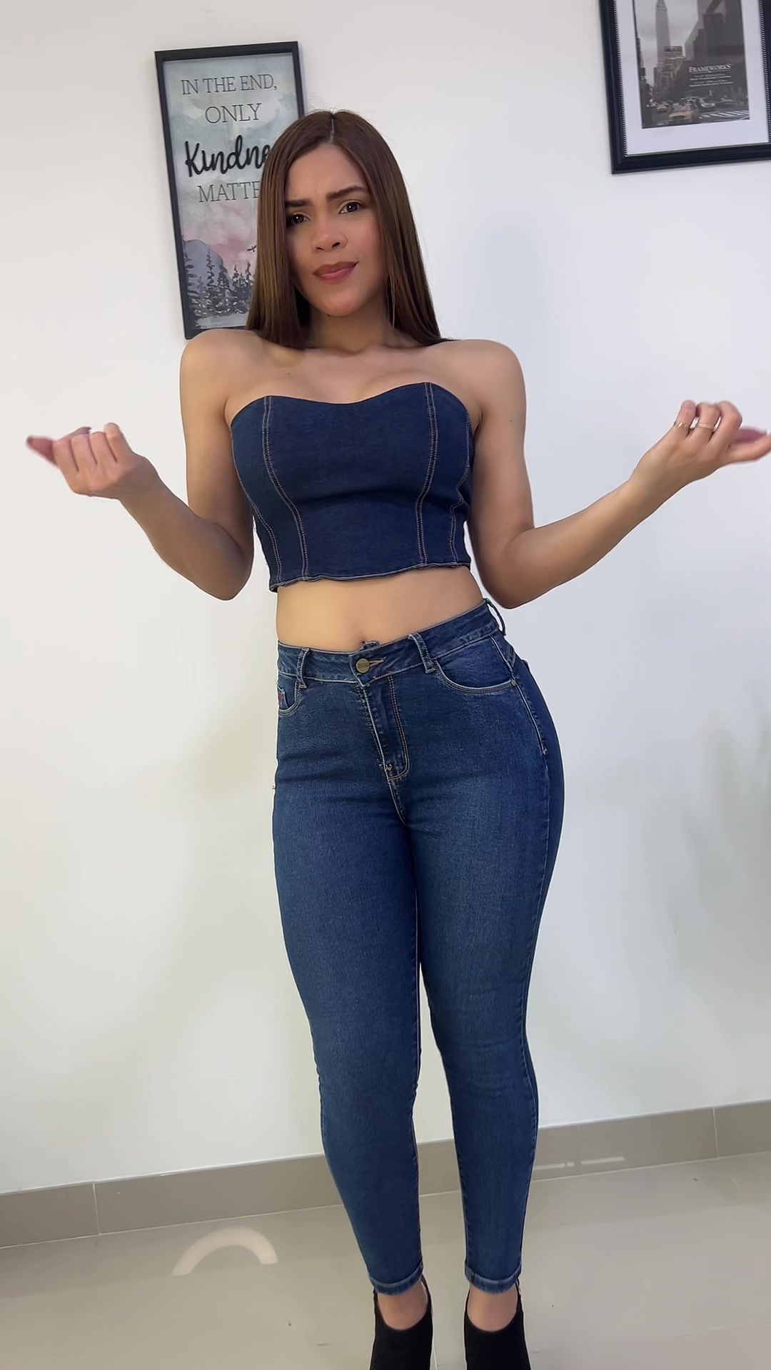 Viernes y el cuerpo lo sabe !!! 💃🏻💃🏻 | KALESSY JEANS (@kalessyjeans)
