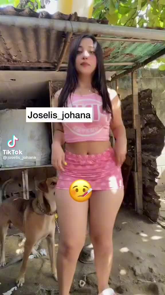 Johana Joselis (@johana.joselis.oficial) - Urlebird