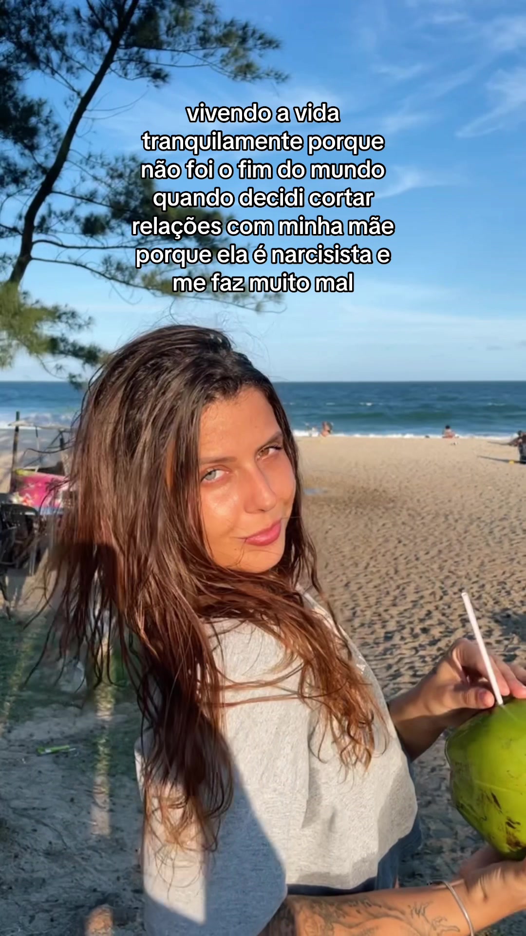 Cinthia Farias (@cinthiafariax) - Urlebird