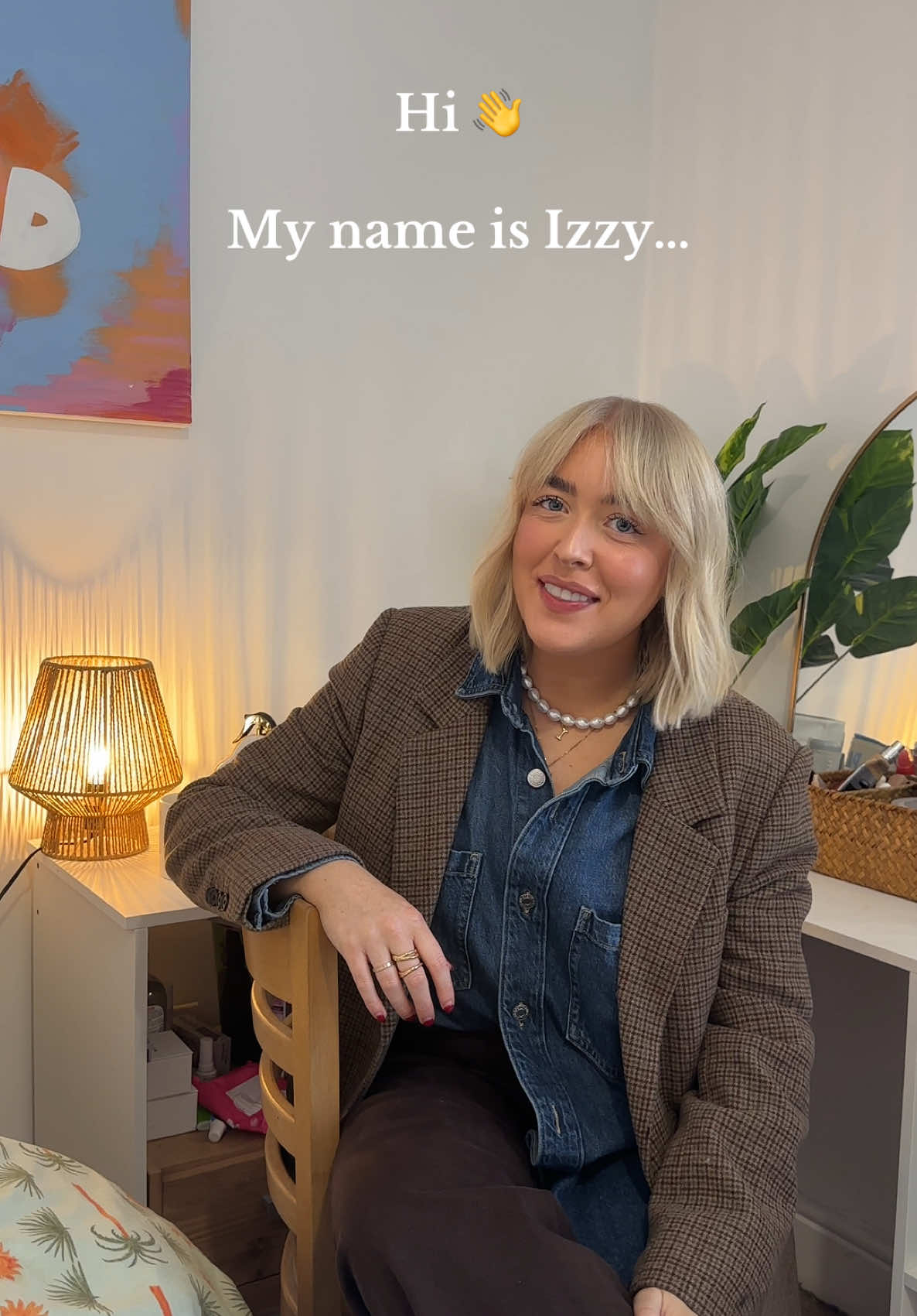 @SheerLuxe @luxegen you said applicants | Izzy (@izzy_amilne)