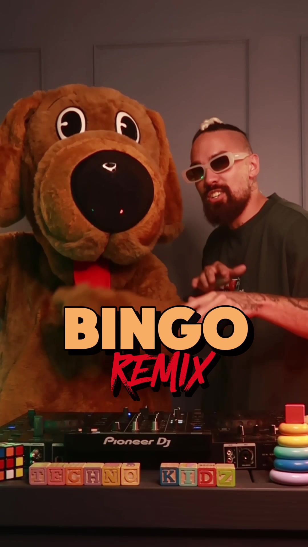 B.I.N.G.O. - The Wiggles Sound System Remix - The Wiggles & Lenny ...