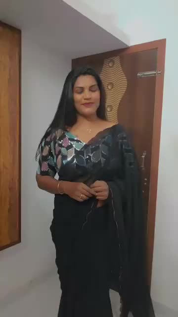 Reshma rechu (@reshma_cr7) - Urlebird