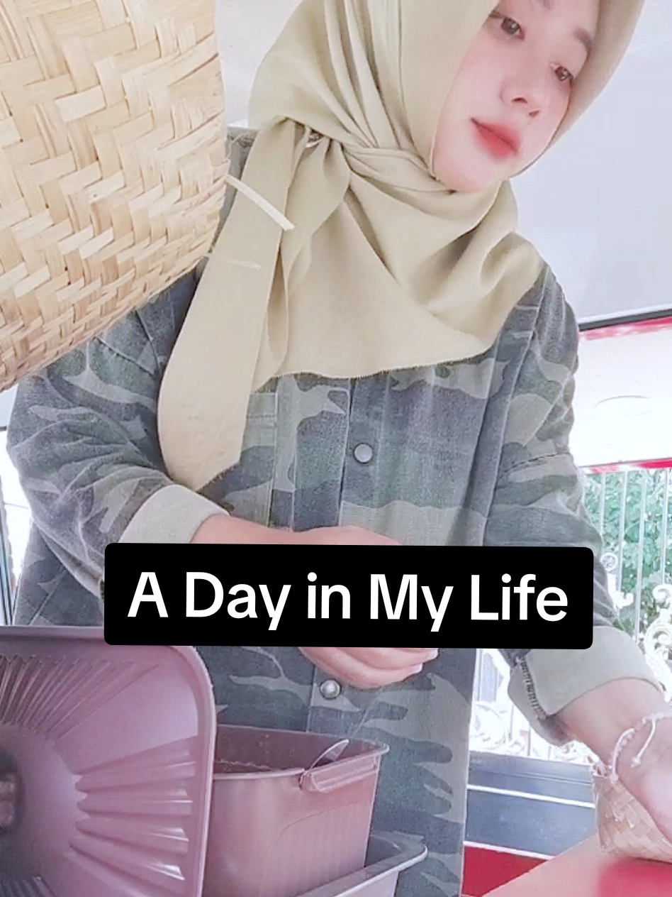 MommyTa (@mommy.itha) - Urlebird