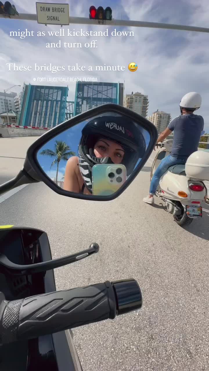 Lauryn Stewart (@lost_lauryn) - Urlebird