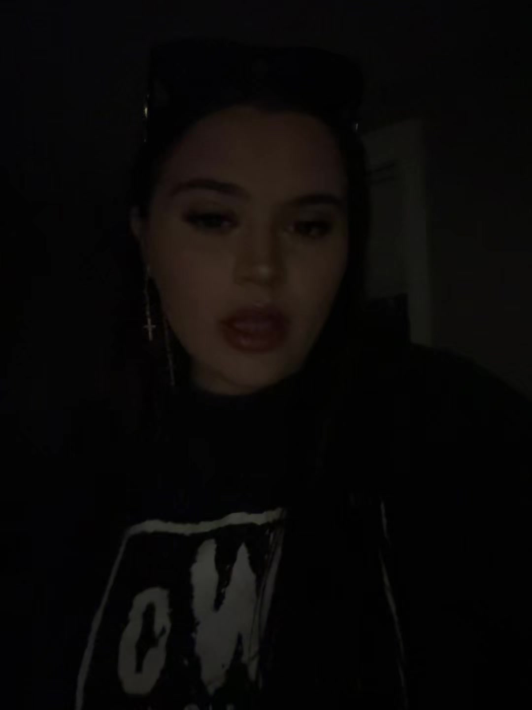 livy_.mae (@livy_.mae) - Urlebird