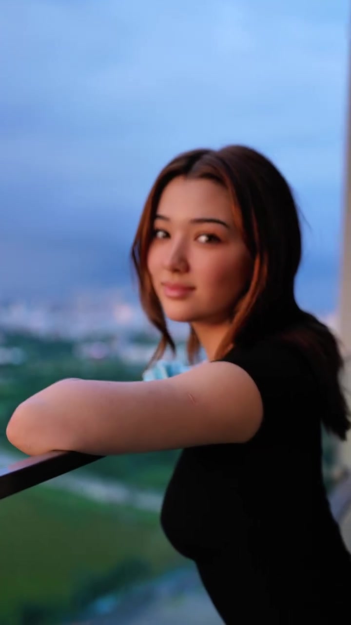 Tina Kitsune (@tina.kitsune) - Urlebird