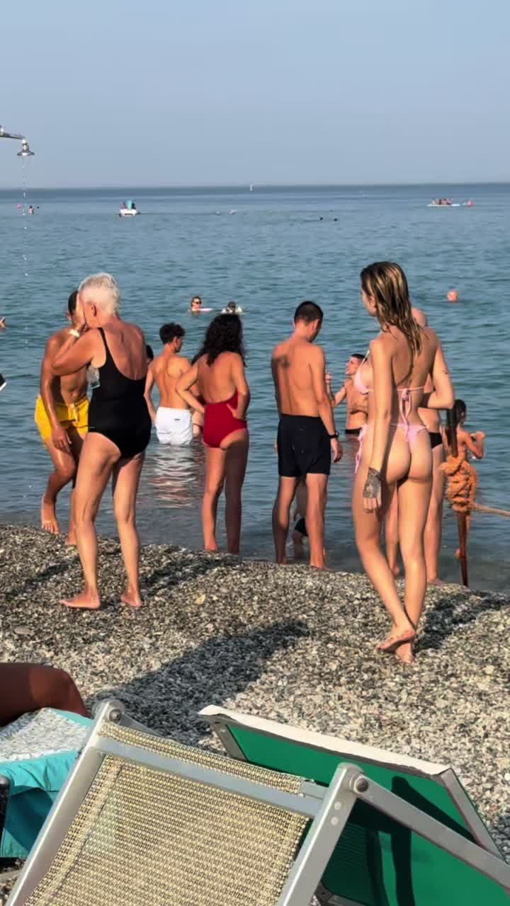 Janice (@janicesochas) - Urlebird