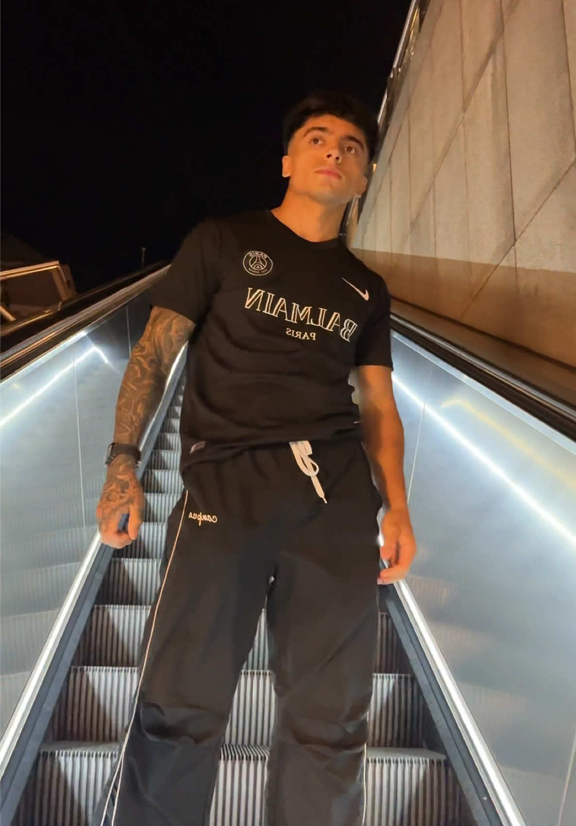 Malik (@itsmalikross) - Urlebird