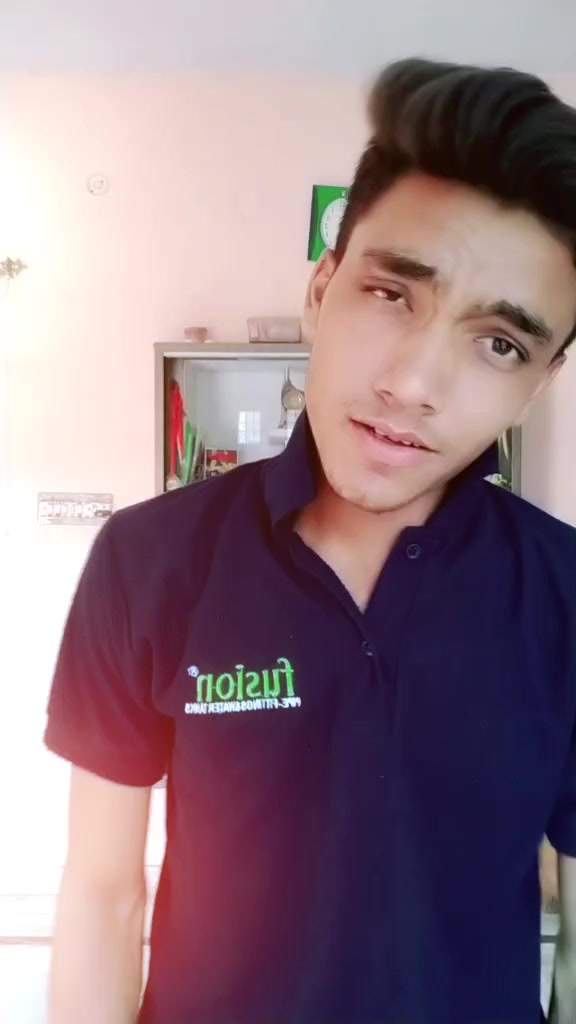 Aditya Dixit's Instagram, Twitter & Facebook on IDCrawl