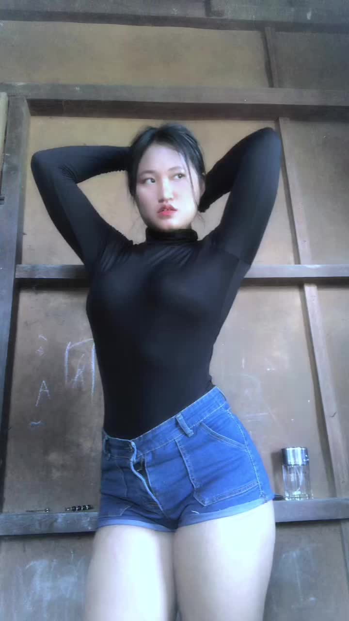 အားနဲ့မာန်နဲ့ဖြုတ်😌 | Ei Thae (@eithae988)