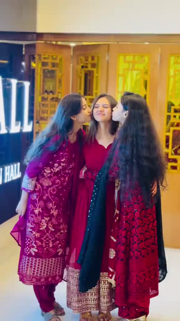 Disha Moni (@disha.moni18) - Urlebird