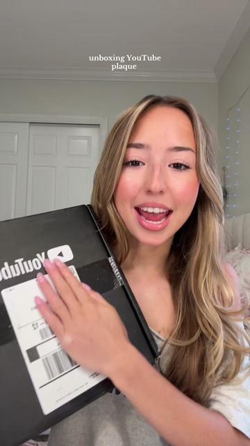 I genuinely never even imagined having | Mel (@mel_schmidtt)