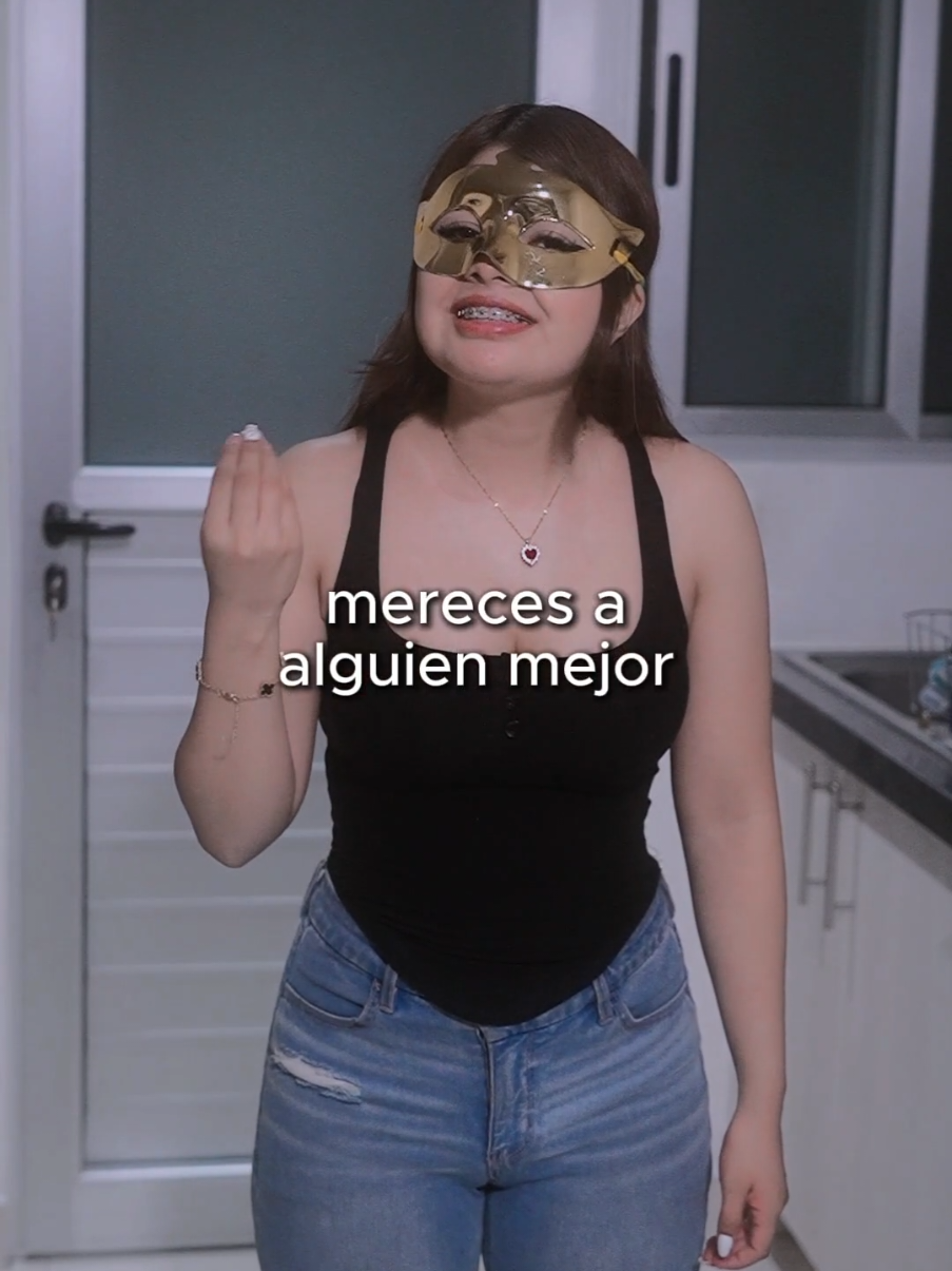 Ashley 💙 (@miashleyloo) - Urlebird