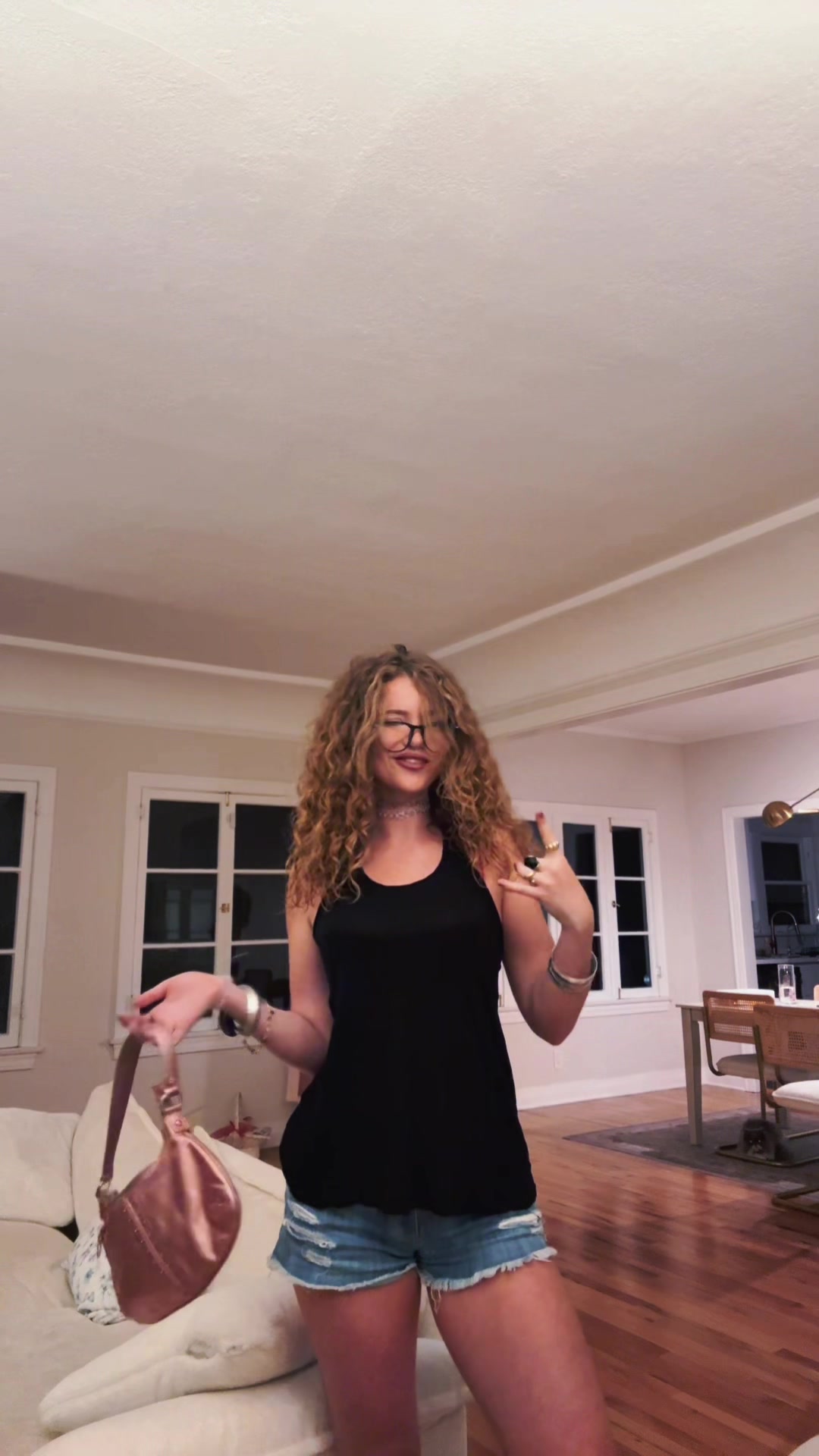 Ashley Michelle Suarez (@amsnaples) - Urlebird