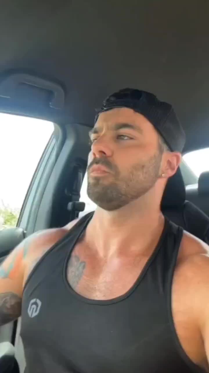 JORDANXB (@jordanxbrandt) - Urlebird