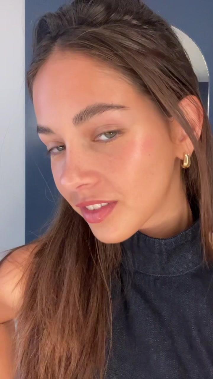 ela_edry (@_elaedryy) - Urlebird