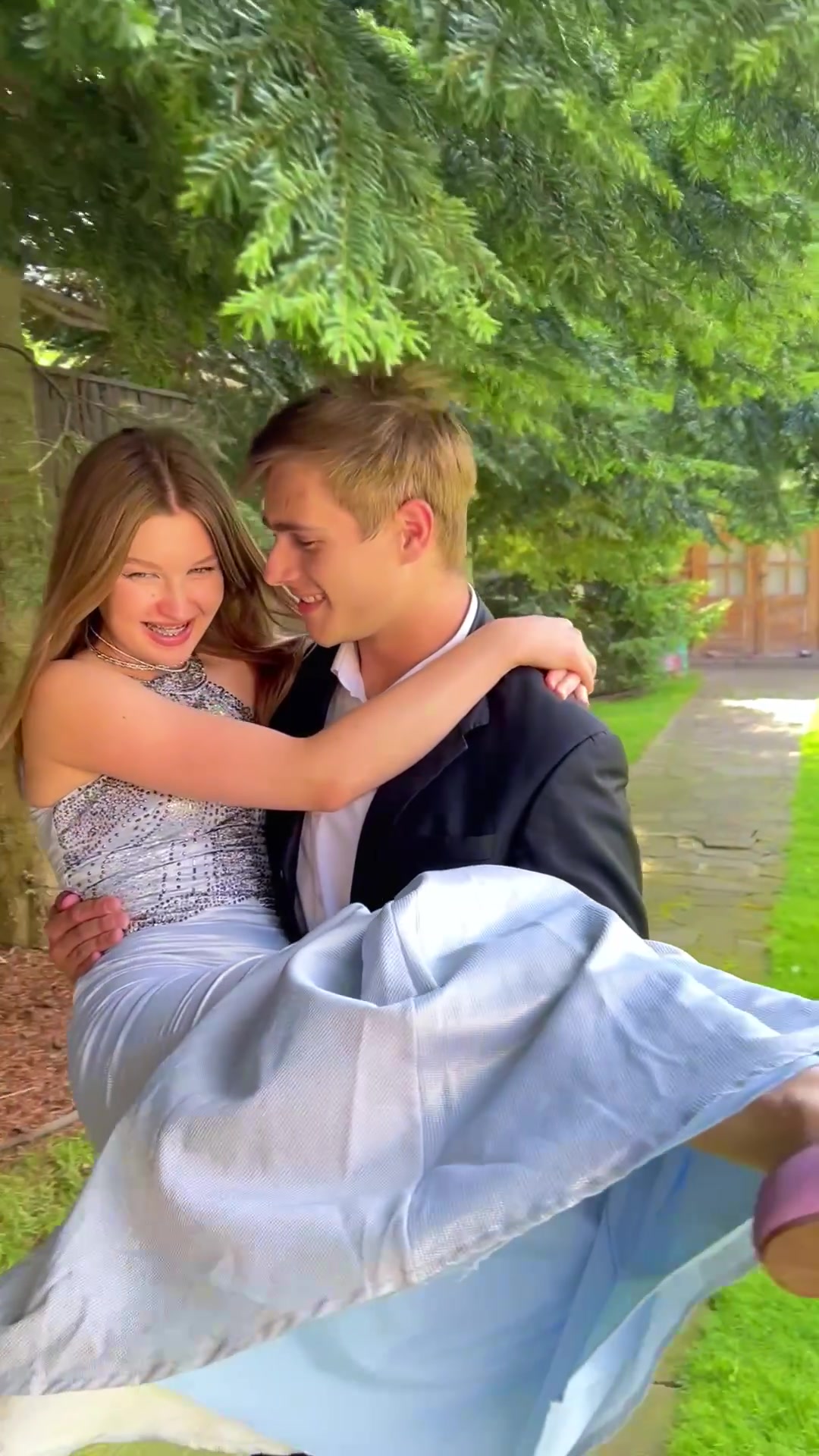 Tim Tin (@timtinfamily) - Urlebird