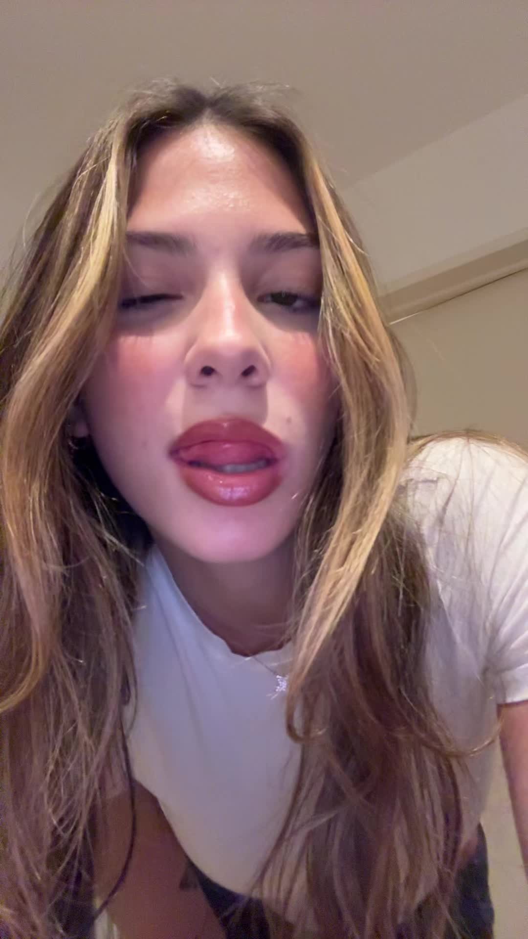 martucardillo_ (@martucardillo_) - Urlebird