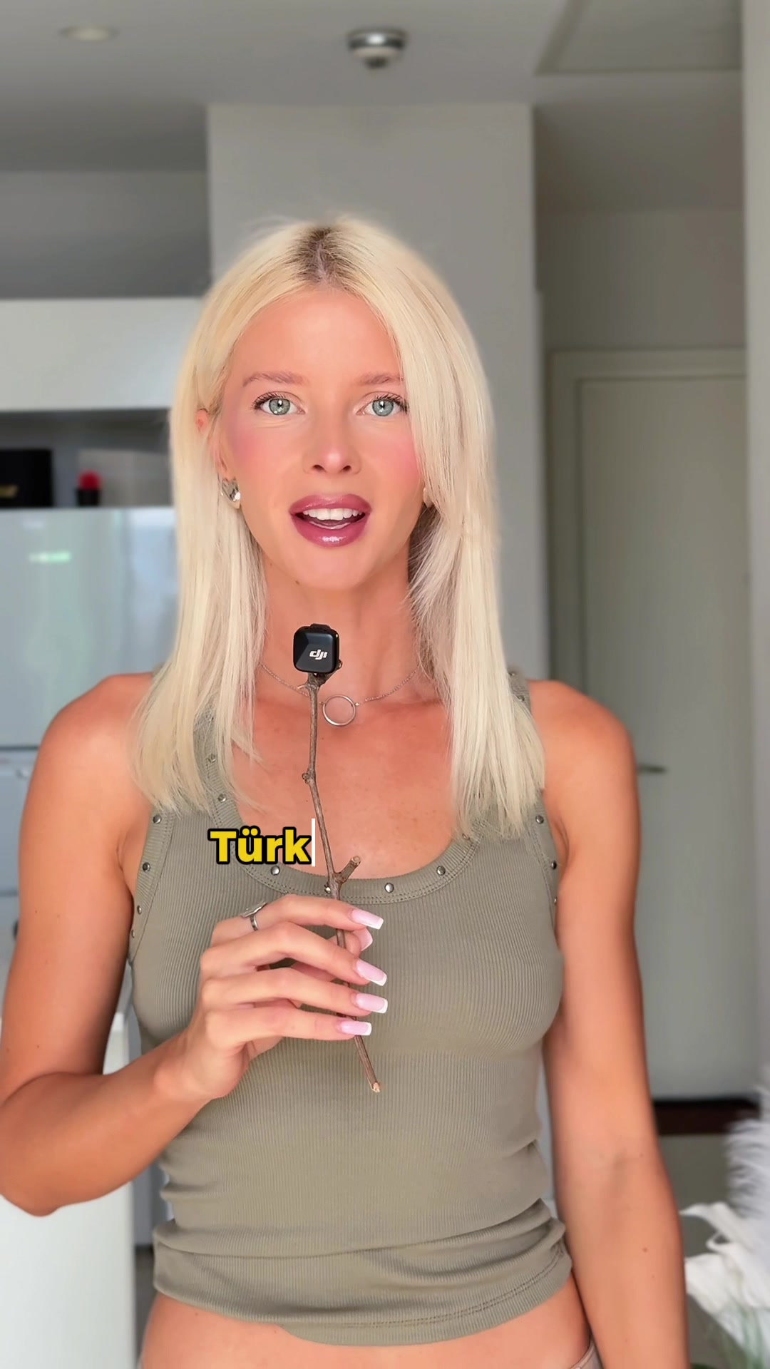 Olya🇷🇺🇹🇷 (@funreeal) - Urlebird