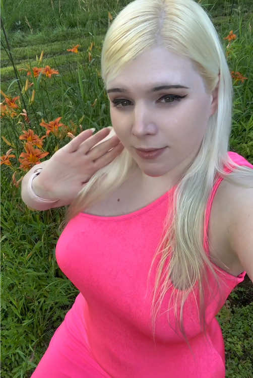 Amanda Rae (@realamandarae) - Urlebird