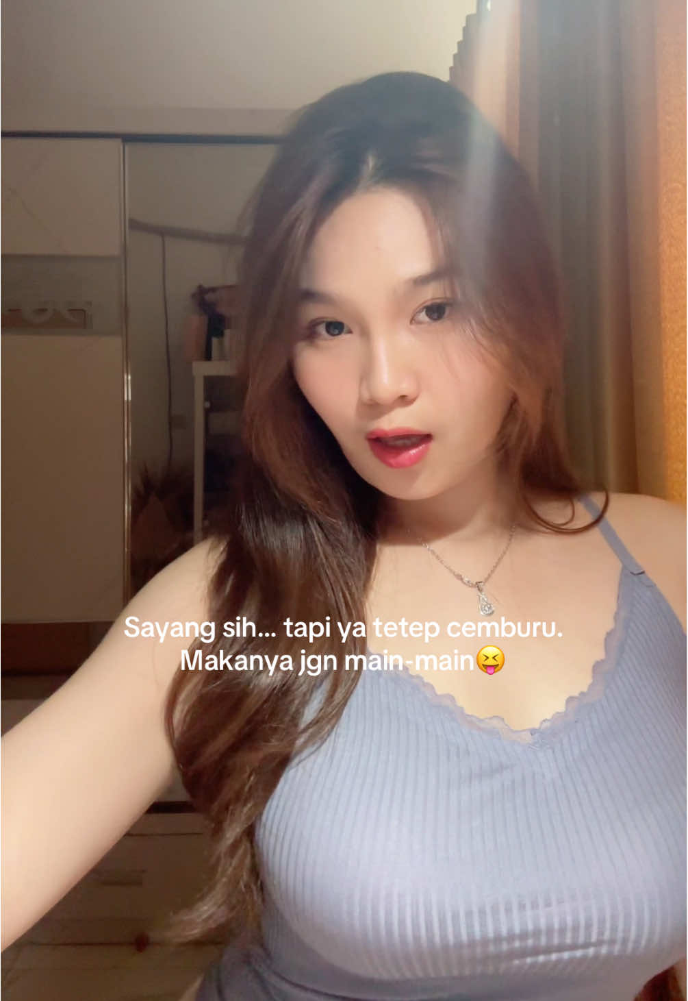 Verllyaling (@verllyaling_) - Urlebird