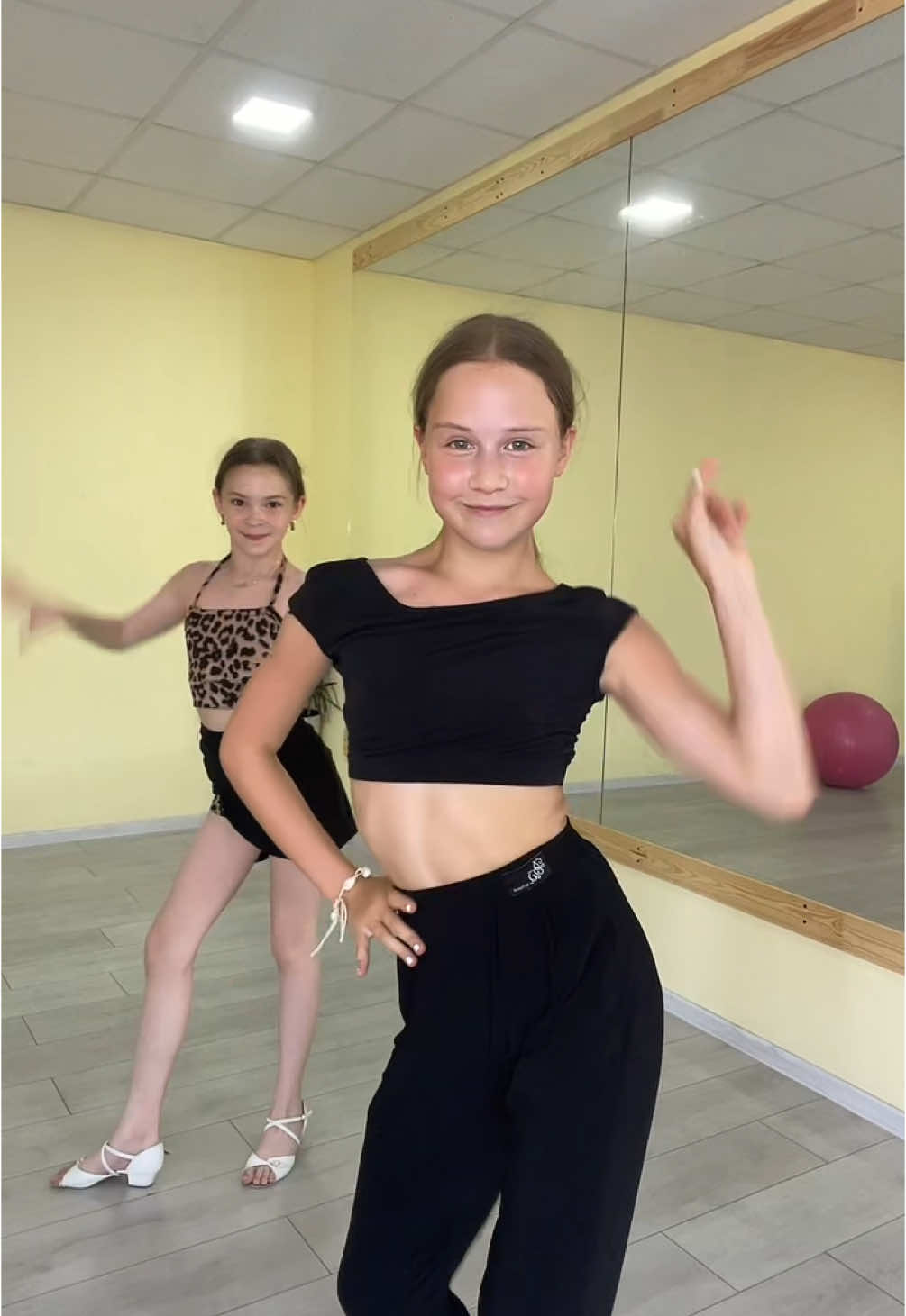 Karina Yermakova (@karina_yermakova) - Urlebird