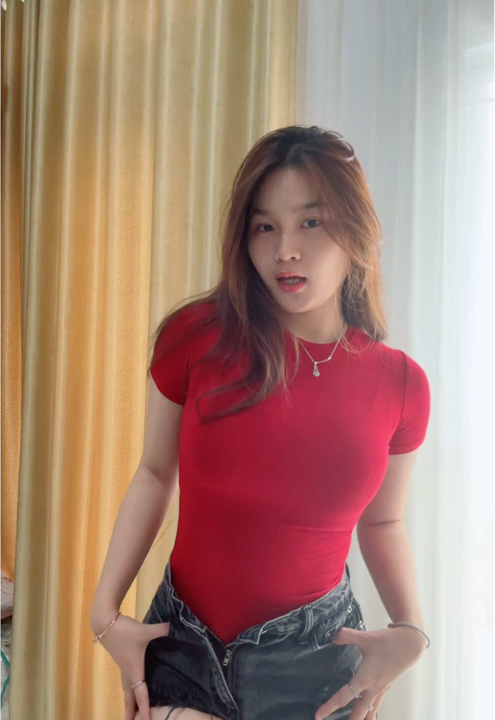 Verllyaling (@verllyaling_) - Urlebird