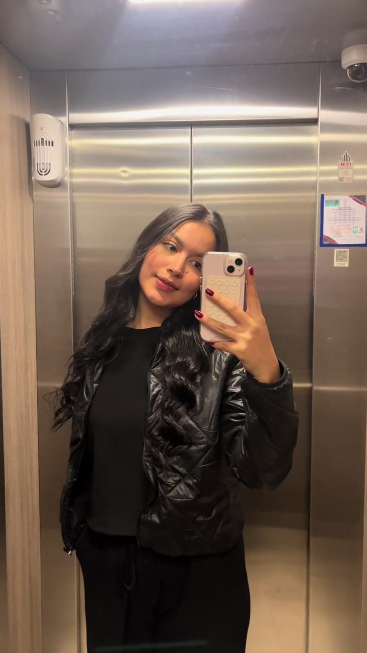 Valentina Castillo (@valentinacastillo.s2) - Urlebird