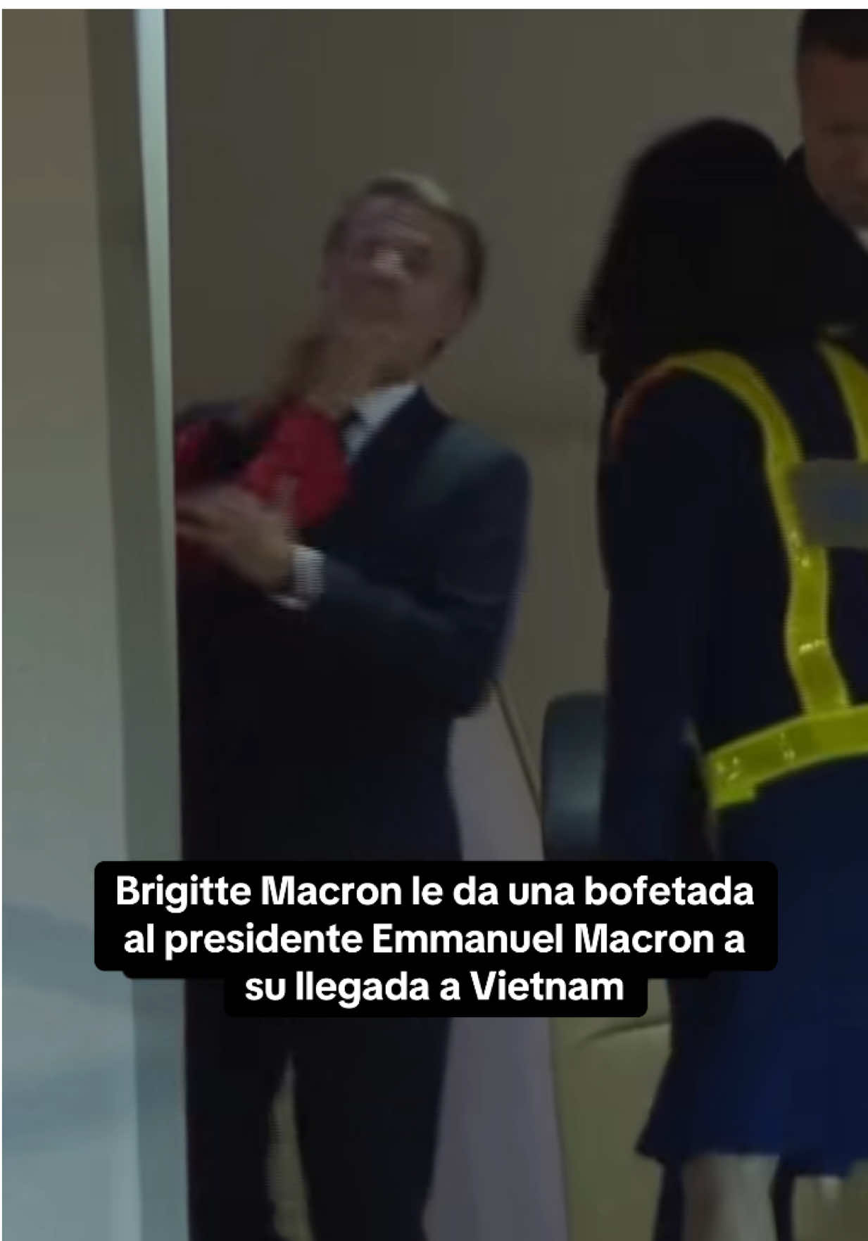 Brigitte Macron le dio una bofetada al | EstiloDF (@estilodf)
