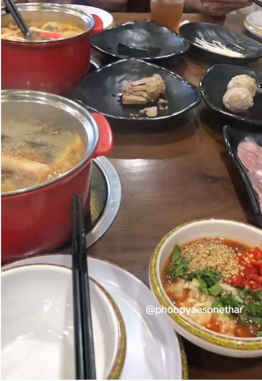 Phoo Pyae Sone Thar (@phoopyaesonethar21) - Urlebird