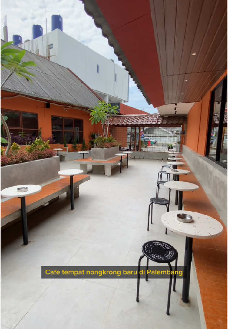 Cafe baru lagi nih, tempatnya luas | Main di Palembang (@maindipalembang)