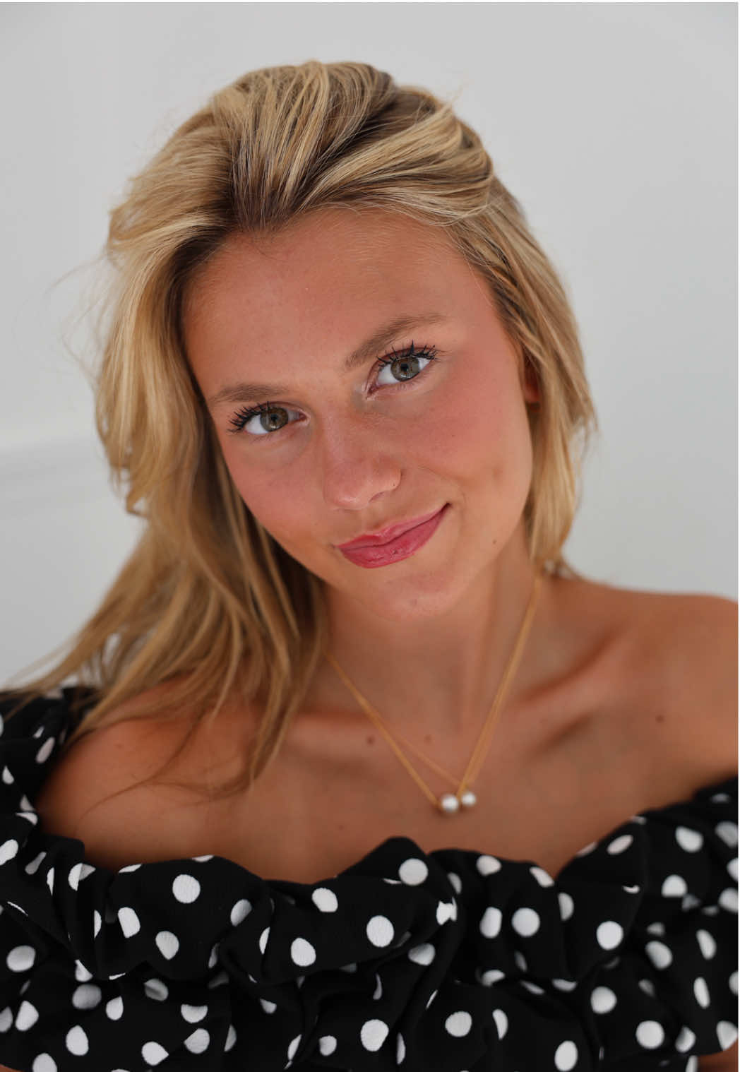 elyse.j.h (@elyse.j.h) - Urlebird