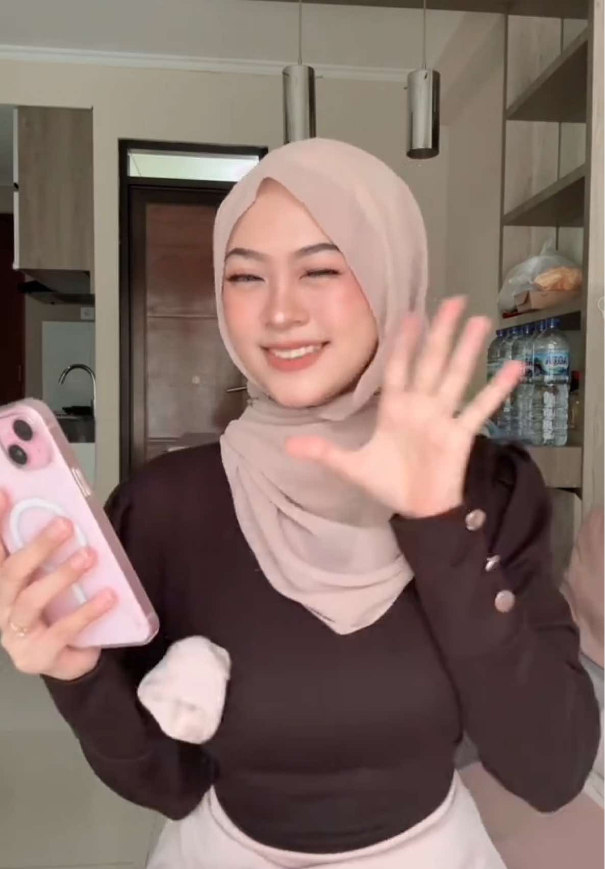 cccc (@cacaaaargh) - Urlebird