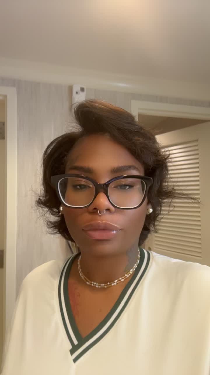 Shawnna Jonnell (@shawnnajonnell) - Urlebird