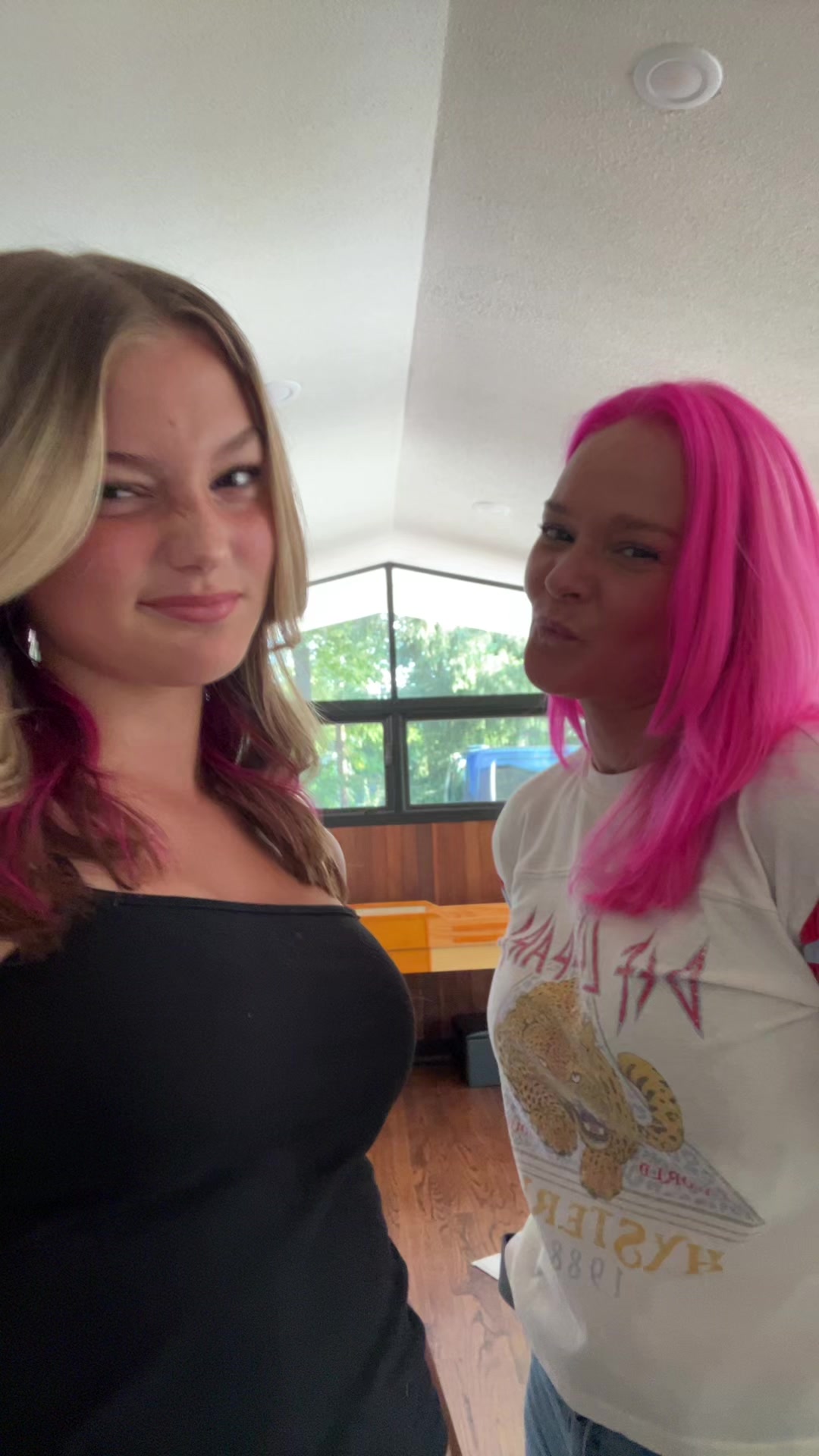 AW HELL NAW SHE GOT THE ICARLY WII | Jade (@iluvmeww)