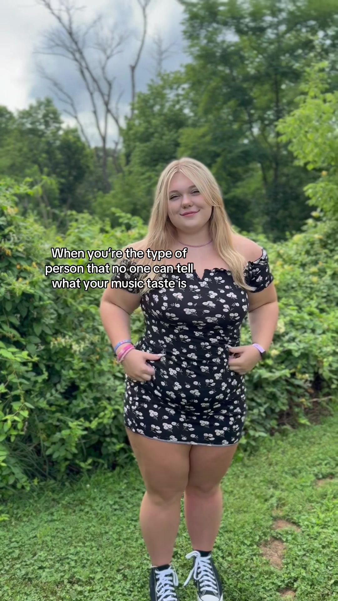 sarah (@lxves._) - Urlebird