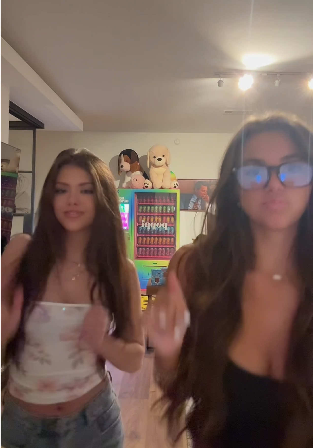 Thea Norcross (@theanorcross) - Urlebird