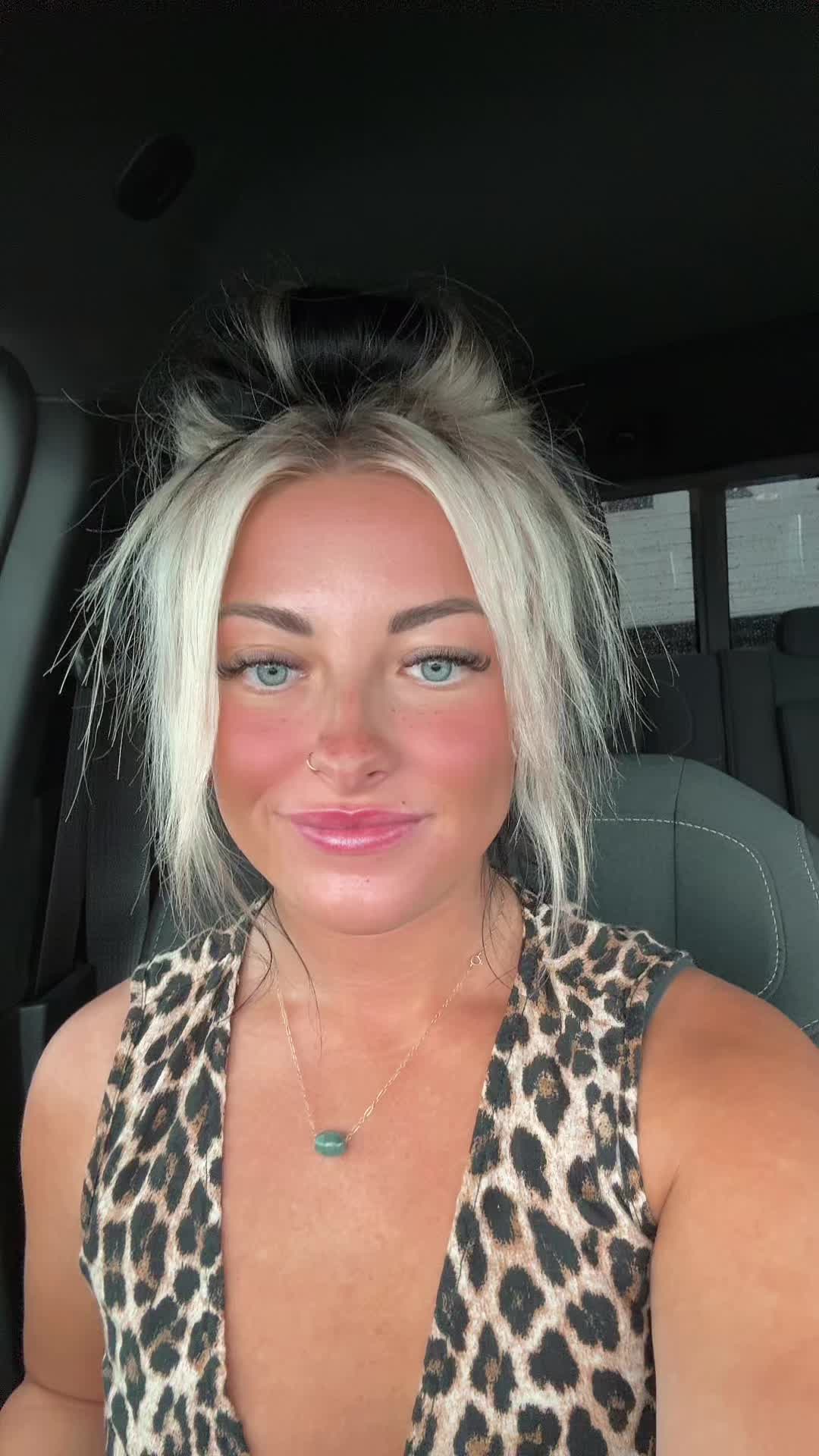 zonamaeee (@zonamaeee) - Urlebird