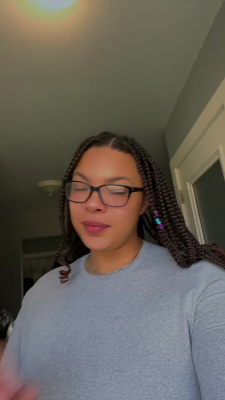 theQueen_Celine (@thequeen.celinee) - Urlebird