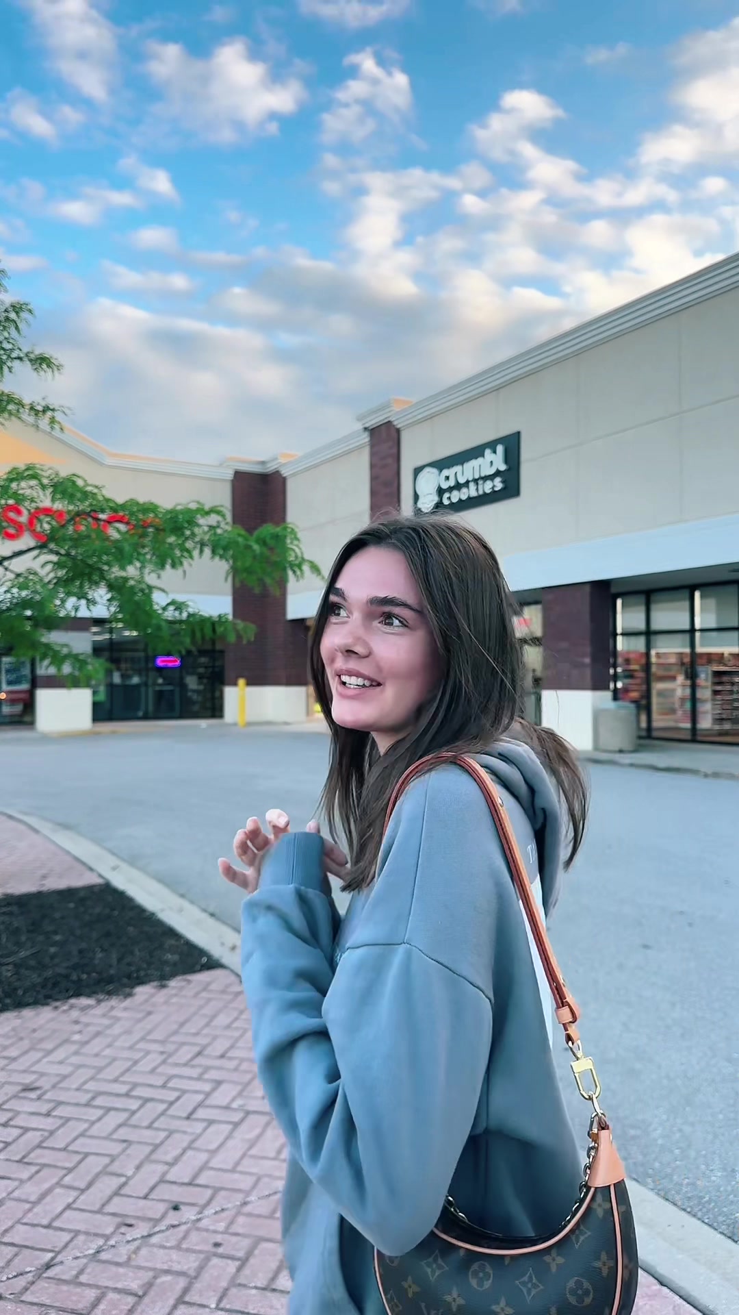 Please stop it🫶🏼 | Emma Riott (@emma.riott)