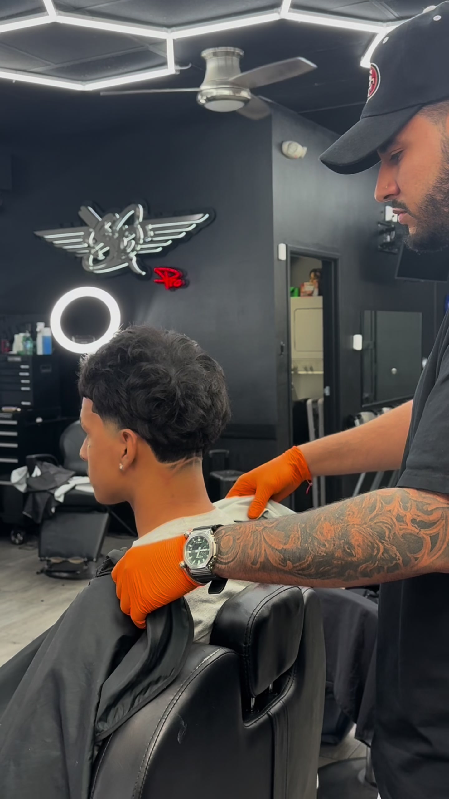 PANA BARBER (@3ross.barber) - Urlebird