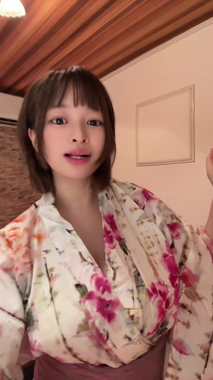 田中 (@alisu_ultra) - Urlebird