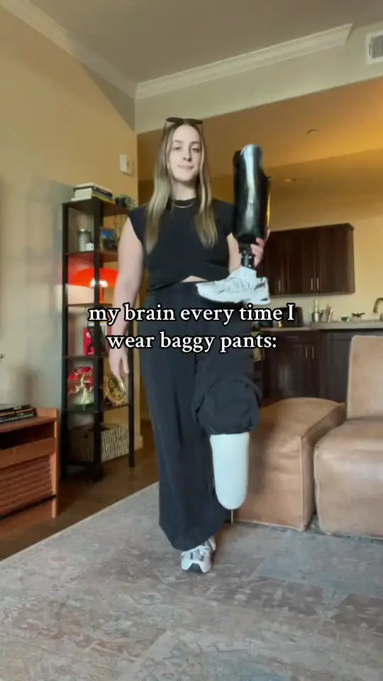 I love my leg & I don’t mind | Erica Tackett (@erica_tackett)