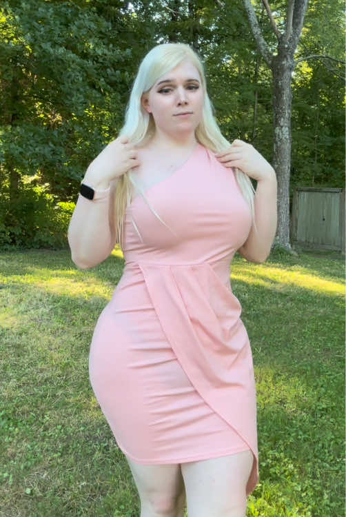 Amanda Rae (@realamandarae) - Urlebird