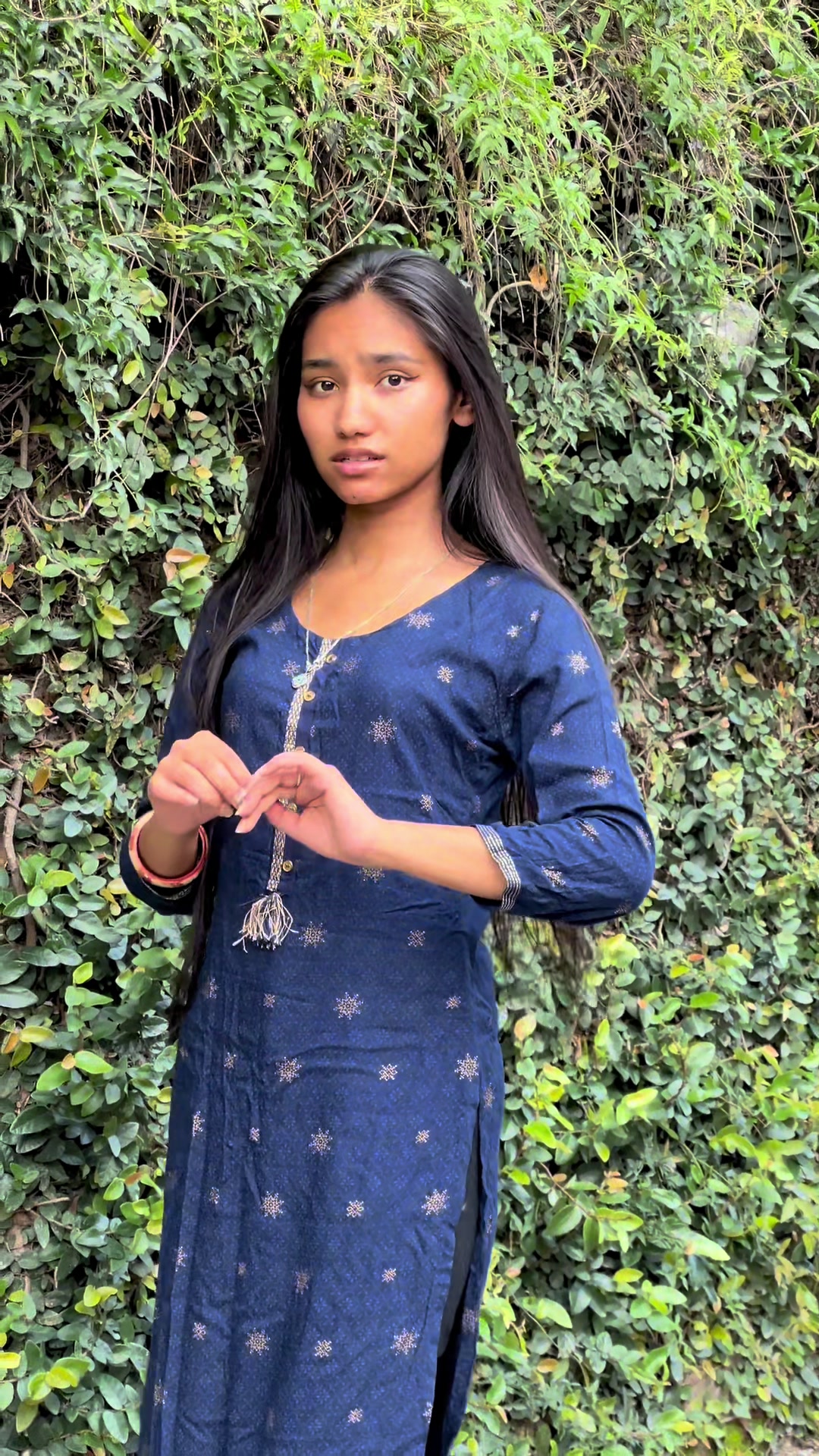 Anuska Thapa (@anuska_1111) - Urlebird